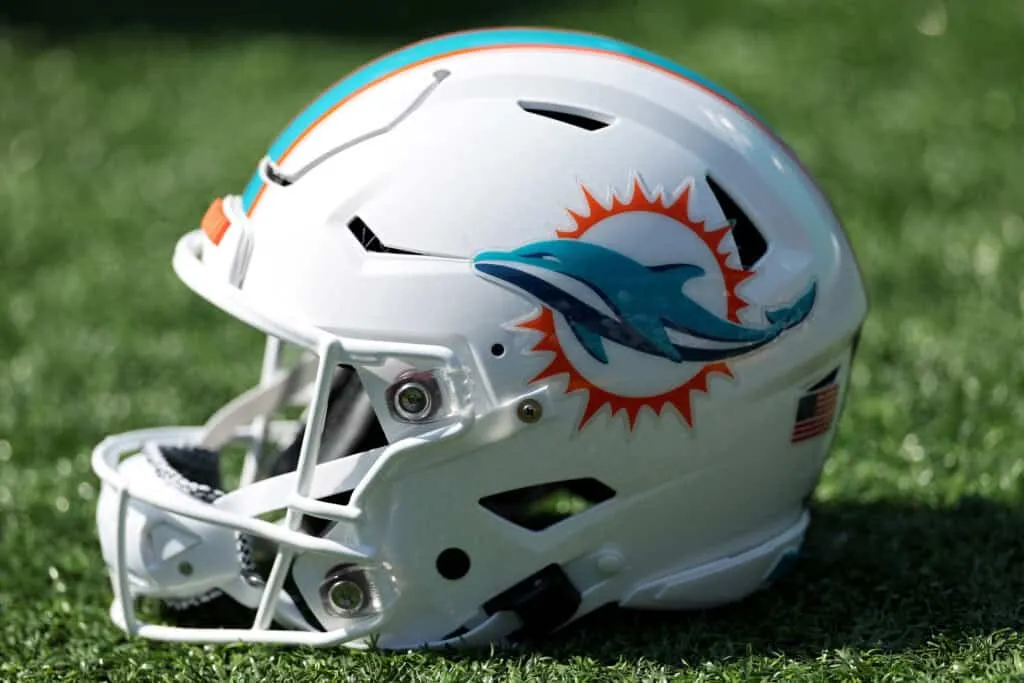 Dolphins Sign DT Robert Cooper